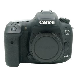 Canon EOS 7D Mark II -järjestelmäkamera KÄYTETTY | Rajala Pro Shop