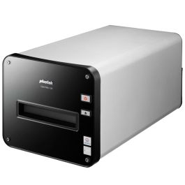 Plustek OpticFilm 120 -filmiskanneri / diaskanneri | Rajala Pro Shop